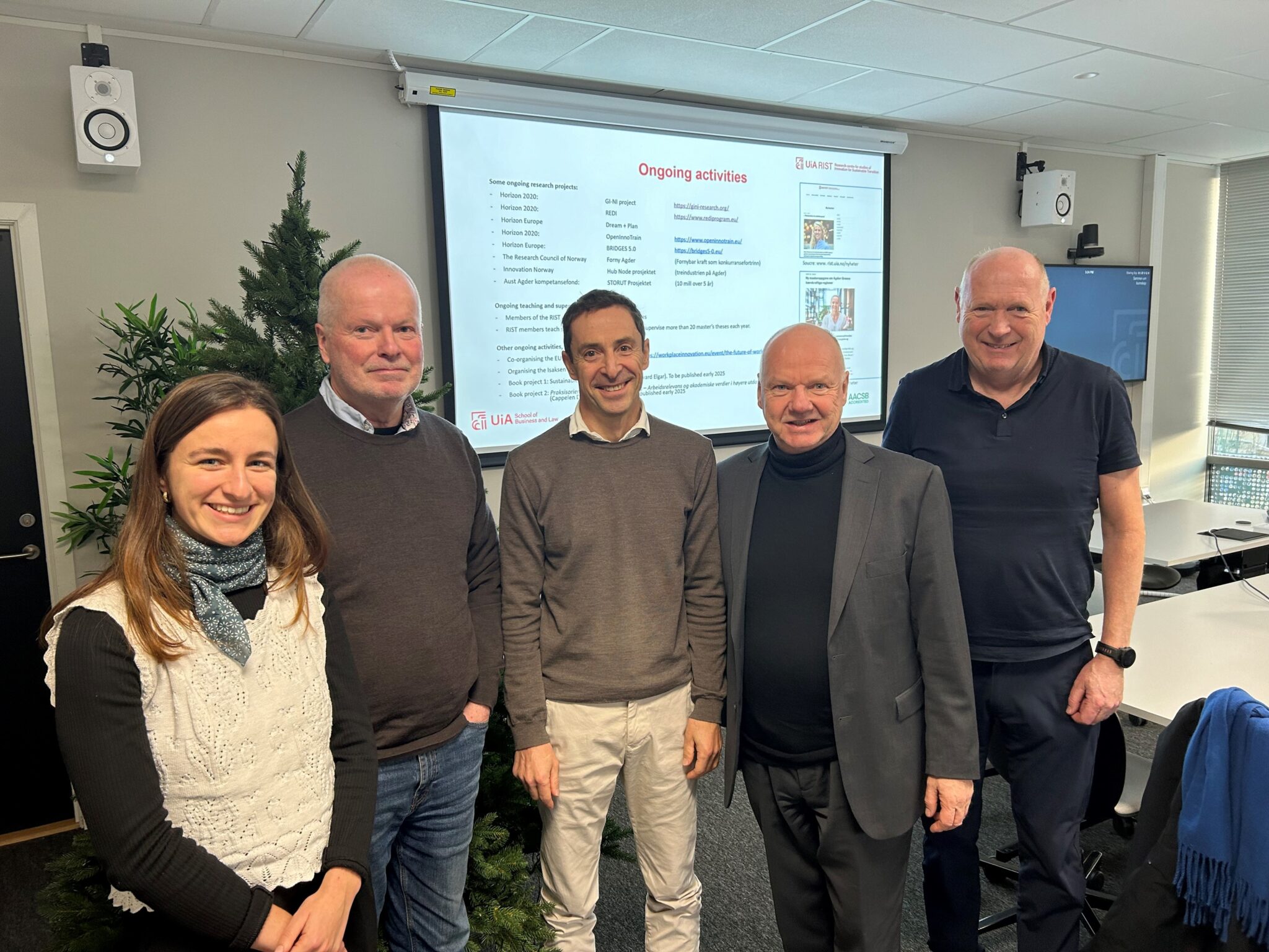 Besøk fra den franske ambassaden - Research centre for studies of ...